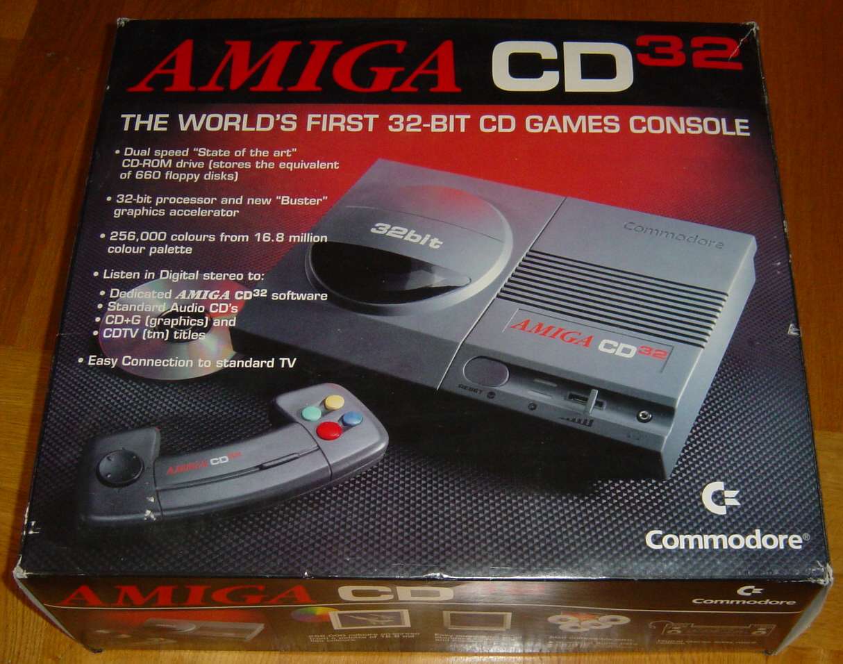 CD32 - Commodore